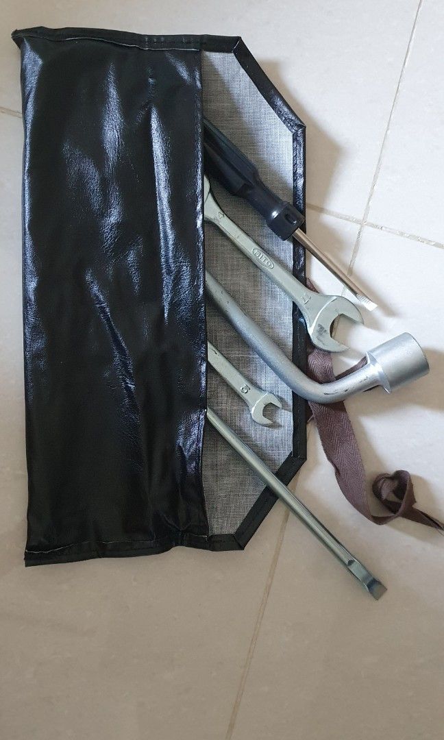 Original Mazda Toolkit DE62, Car Accessories, Accessories on Carousell