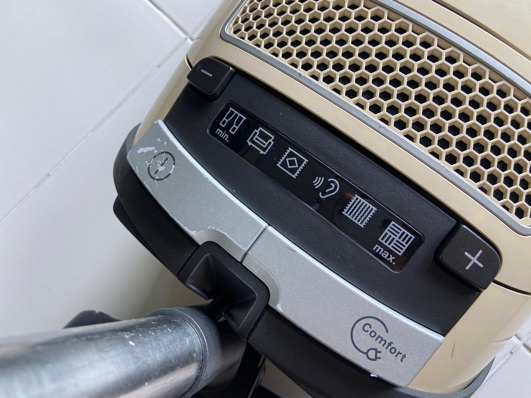 Miele C3 Powerline, TV & Home Appliances, Vacuum Cleaner & Housekeeping ...