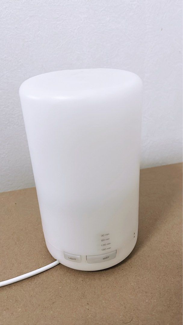 Muji Ultrasonic Aroma Diffuser & 2 essential oil, TV & Home Appliances ...