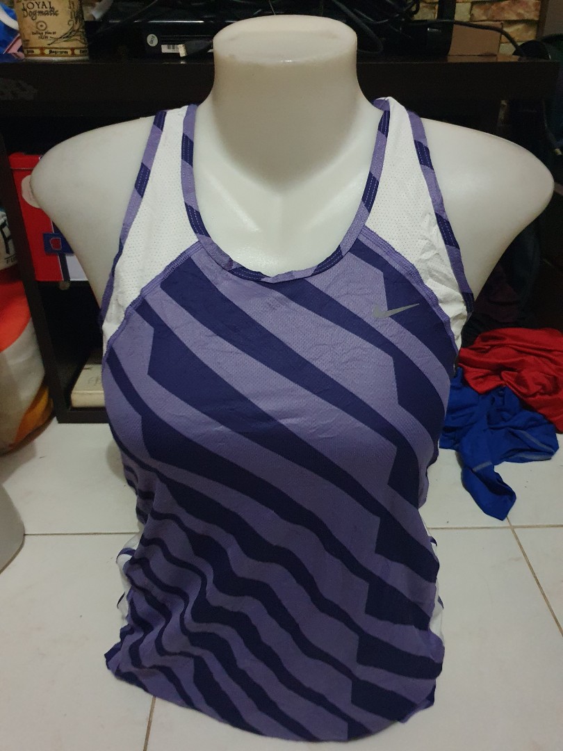 Nike Gym Sando, Women's Fashion, Tops, Sleeveless on Carousell