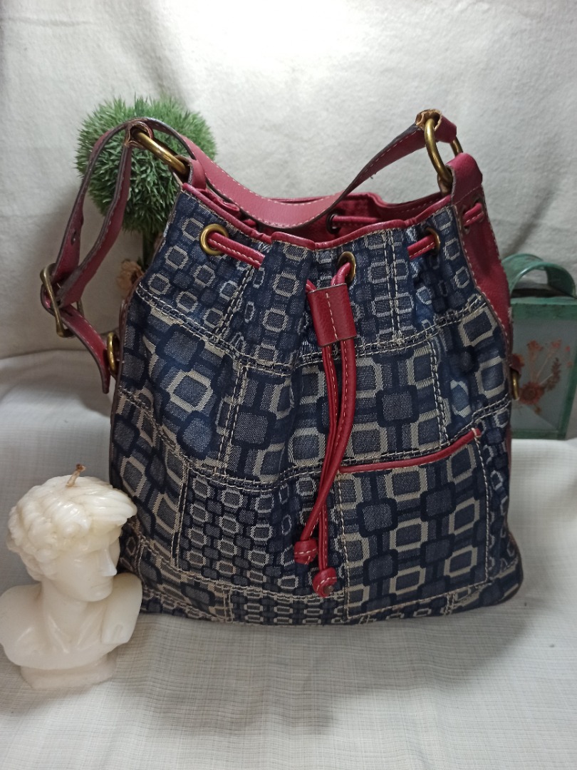 NINE WEST BUCKET BAG (UNUSED), Women's Fashion, Bags & Wallets, Tote ...