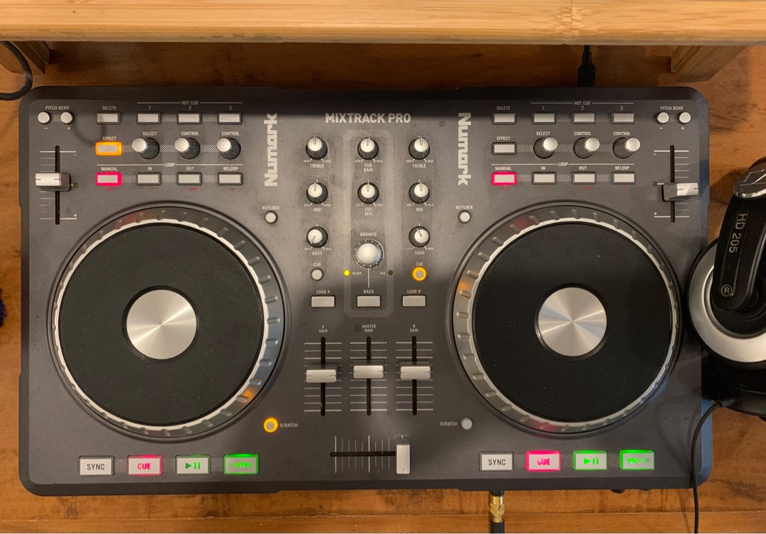 Numark Mixtrack Pro, Audio, Portable Audio Accessories on Carousell