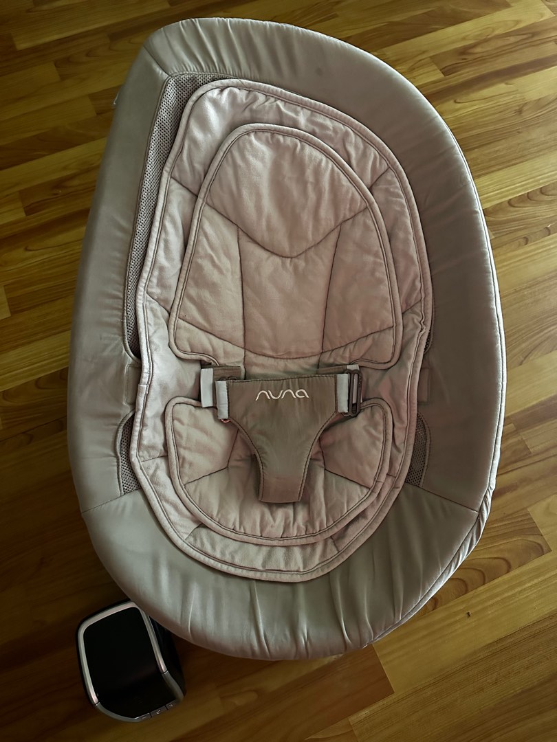 Nuna Leaf Curv Swing Rocker, Babies & Kids, Baby Nursery & Kids ...