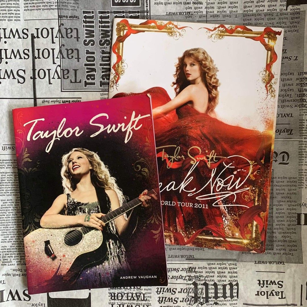 [OFFICIAL] Taylor Swift Speak Now Tour Book + Taylor Swift Biography ...