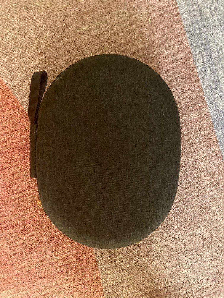 Original Sony WH-1000XM4 casing, Audio, Other Audio Equipment on Carousell