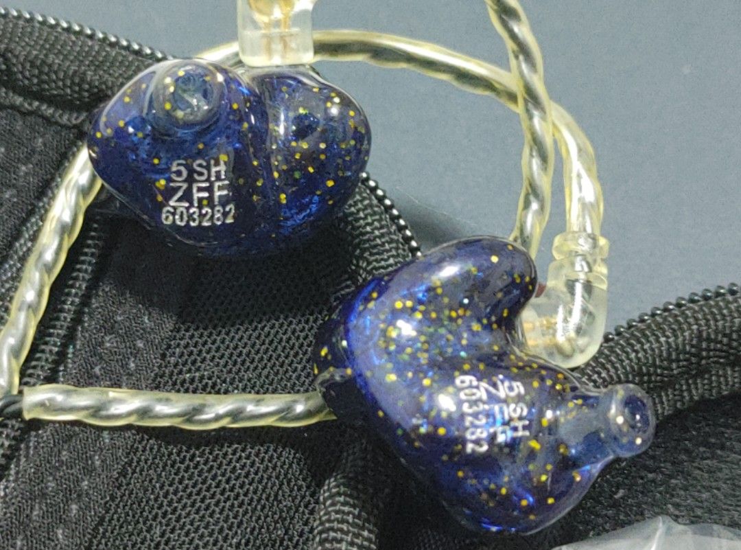 QDC 5SH Chi-fi IEM, extra accessories, Audio, Earphones on Carousell