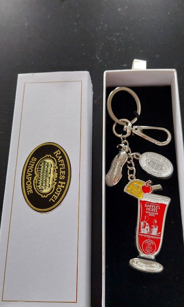Raffles Hotel Keychain, Hobbies & Toys, Memorabilia & Collectibles ...