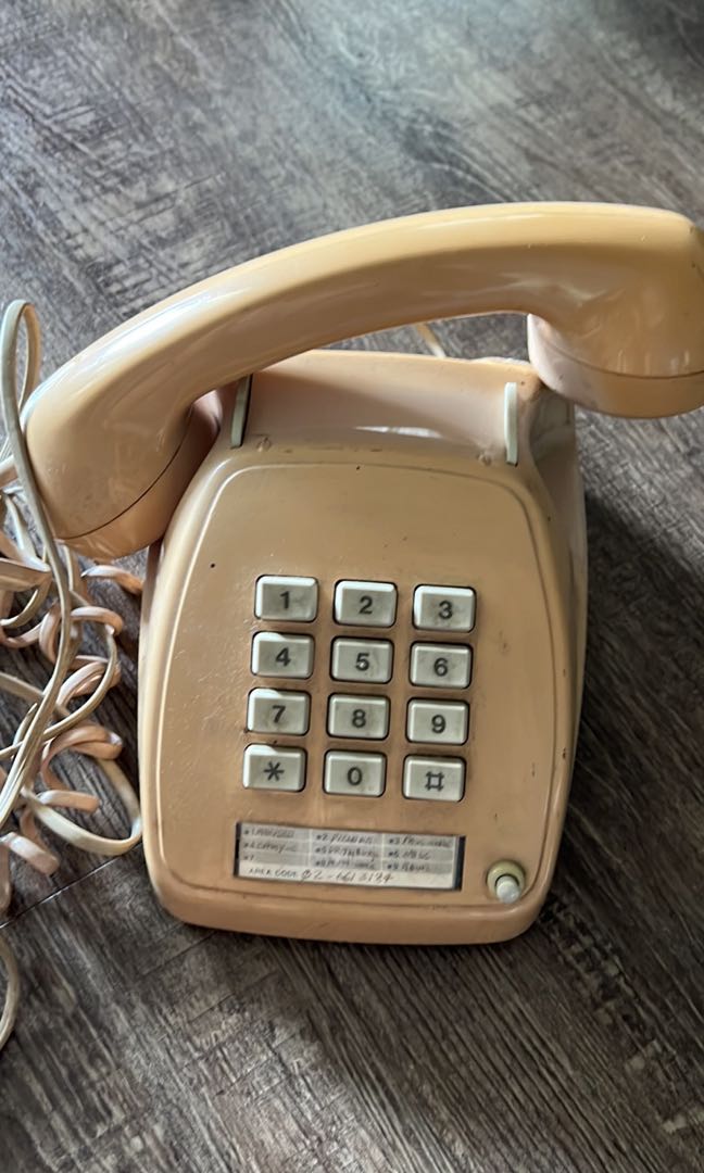 Retro vintage push button phone, Hobbies & Toys, Memorabilia ...