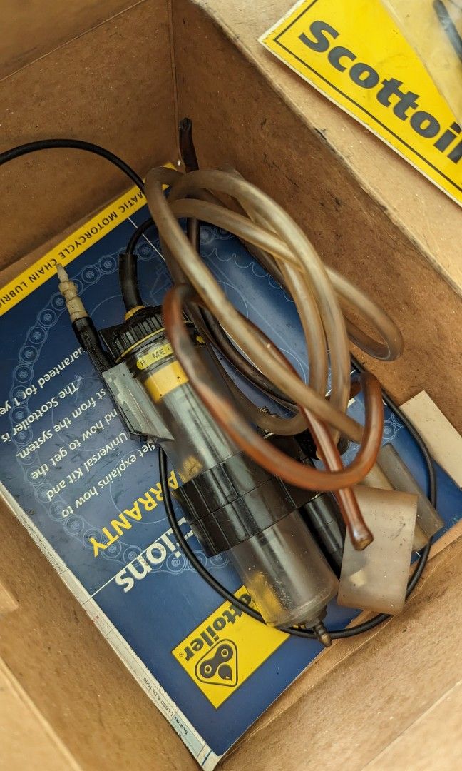 Scottoiler Universal Kit - Just Removed, Motorcycles, Motorcycle ...