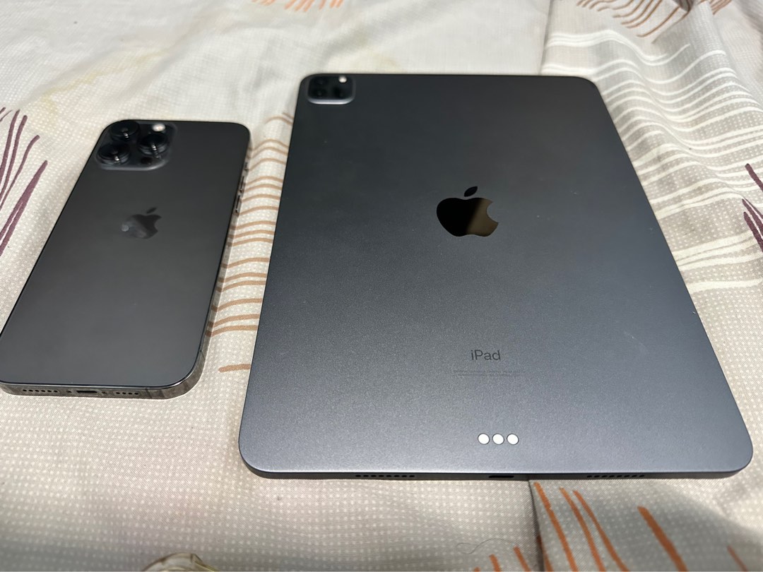 Selling iPad 11 pro and iPhone 13 Promax, Mobile Phones & Gadgets ...