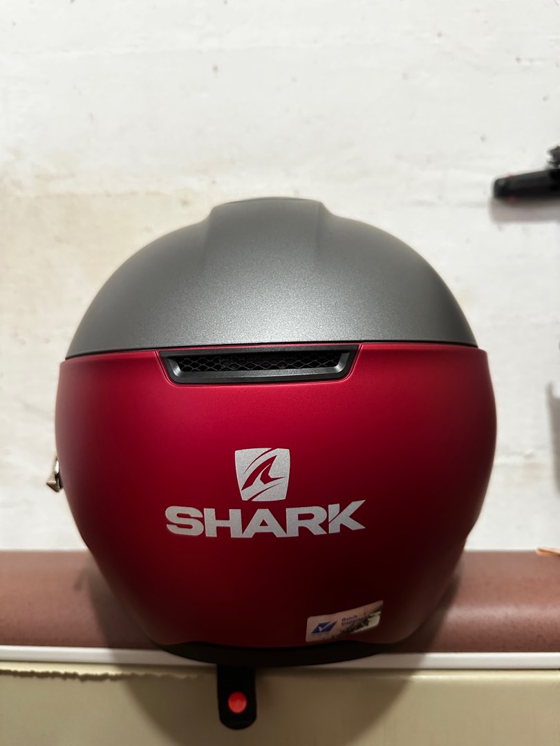 Shark City Cruiser Dual Color, Motorcycles, Motorcycle Apparel on Carousell