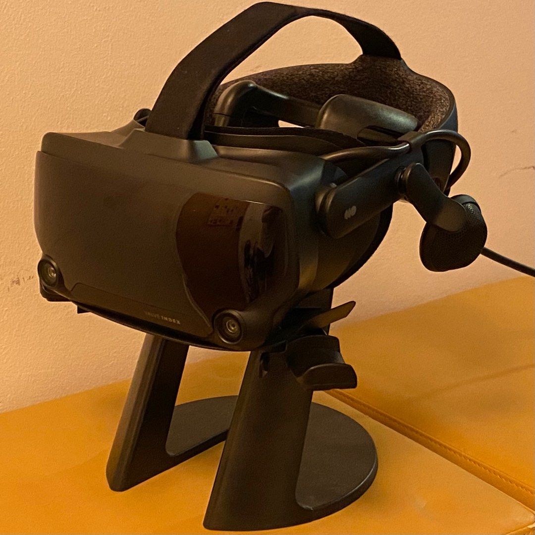 Steam VR Valve Index Full Set, Video Gaming, Gaming Accessories, Virtual Reality on Carousell