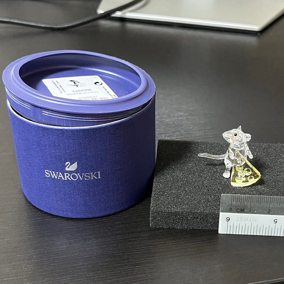 SWAROVSKI CRYSTAL AUTHENTIC - MOUSE WITH CHEEZE, Women's Fashion ...