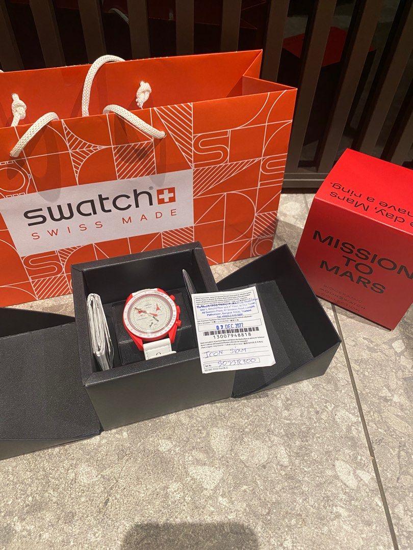 Swatch x Omega Mission to Mars Watch, Men's Fashion, Watches ...