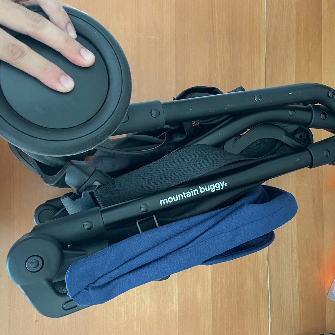 Travel bundle (Cosco Scenera NEXT, Mountain Buggy Nano and accessories ...