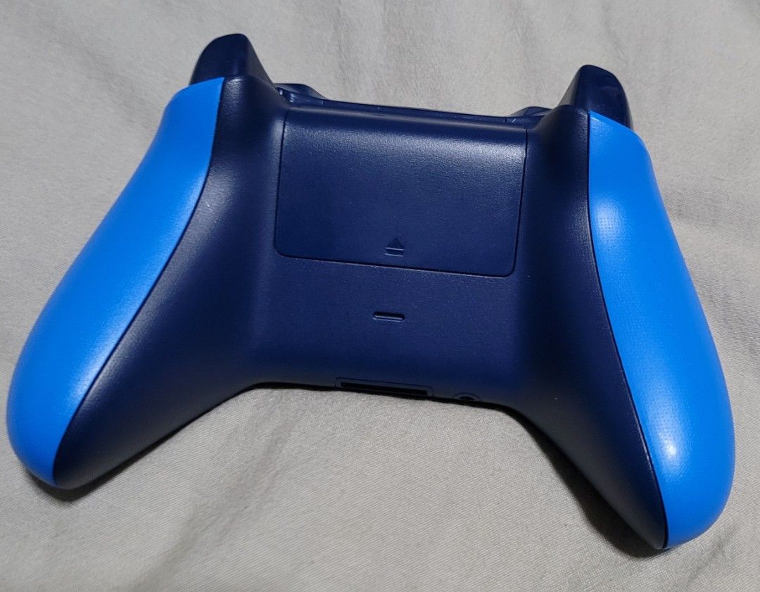 Xbox Wireless Controller Bluetooth Version Works On Pc Android Too Video Gaming Gaming