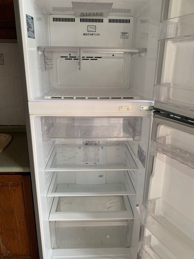 5 years old LG 2 door 370l freezer, TV & Home Appliances, Kitchen ...