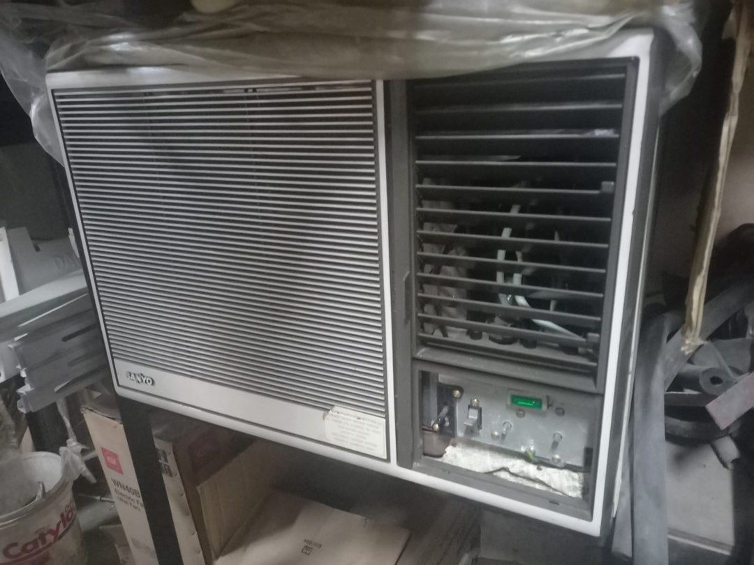 AC Sanyo Window 2pk, Electronics, Others on Carousell