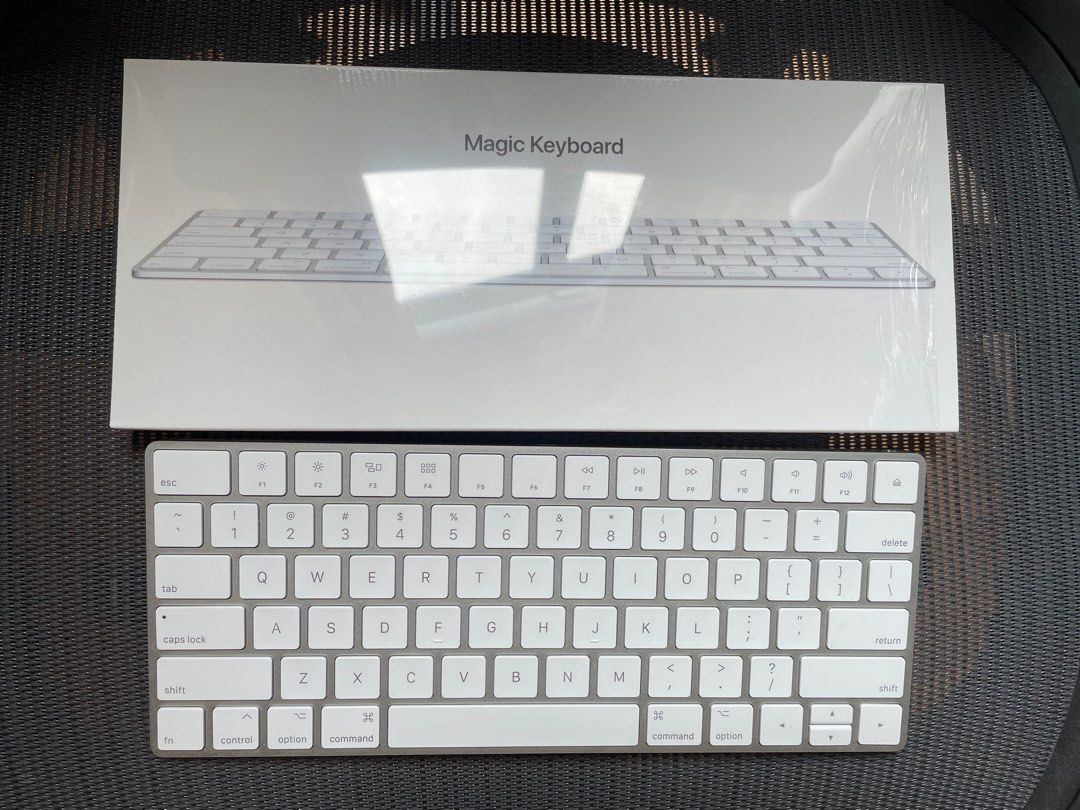 Apple Magic Keyboard, Computers & Tech, Parts & Accessories, Computer ...