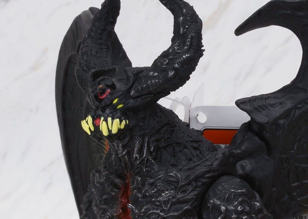 [包郵]全新日版Bandai Ultra Monster Ultraman 超人 Zero Chronicle Mega Monster ...