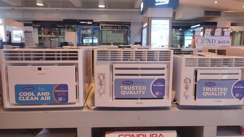 CARRIER WINDOW TYPE AIRCON, TV & Home Appliances, Air Conditioning and ...