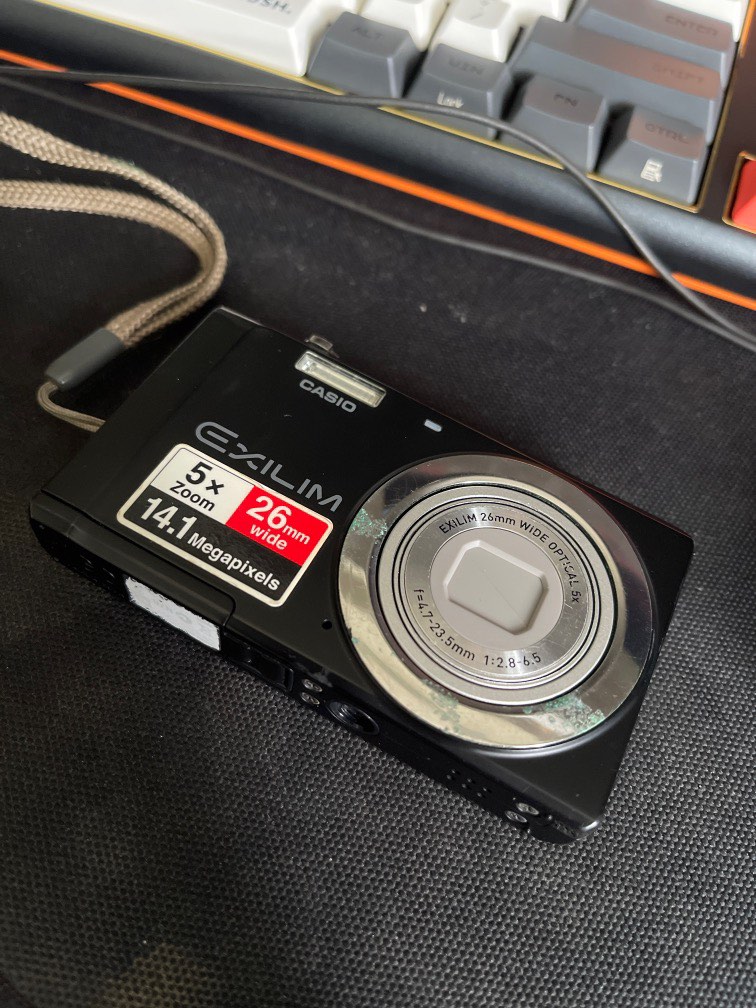 CASIO COMPACT CAMERA, Photography, Cameras on Carousell