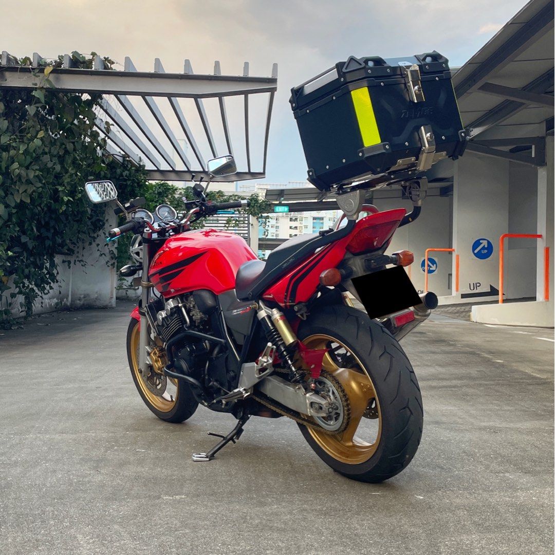 CB400 Super 4 Spec 3 VTEC Yoshimura, Motorcycles, Motorcycles for Sale, Class 2A on Carousell