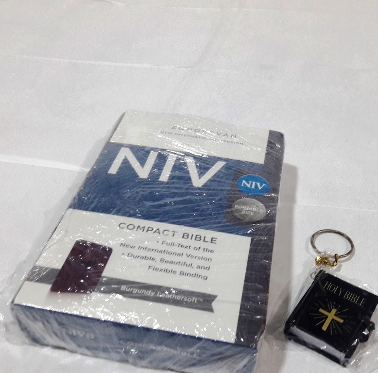 Compact NIV Bible & Micro Bible Keychain bundle, Hobbies & Toys, Books ...