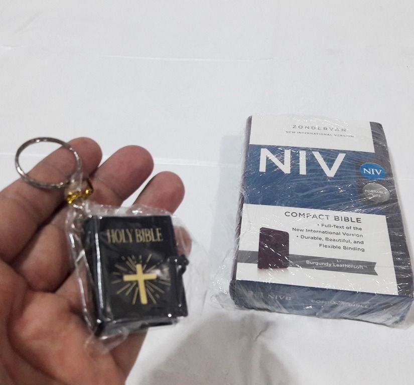 Compact NIV Bible & Micro Bible Keychain bundle, Hobbies & Toys, Books ...
