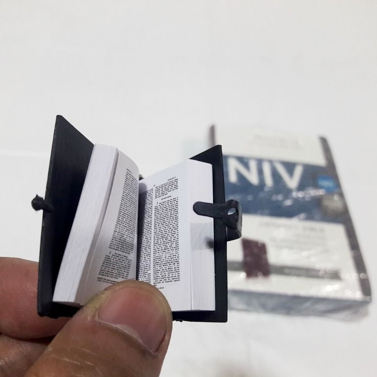 Compact NIV Bible & Micro Bible Keychain bundle, Hobbies & Toys, Books ...