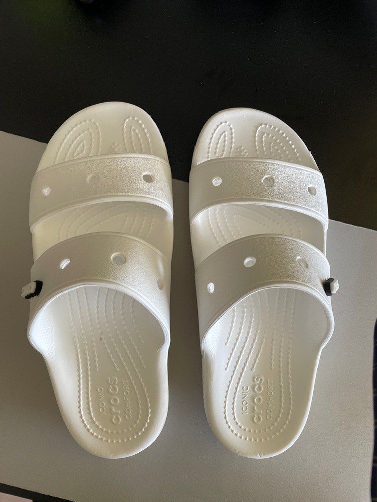 Crocs Slipper, Women's Fashion, Footwear, Flipflops and Slides on Carousell