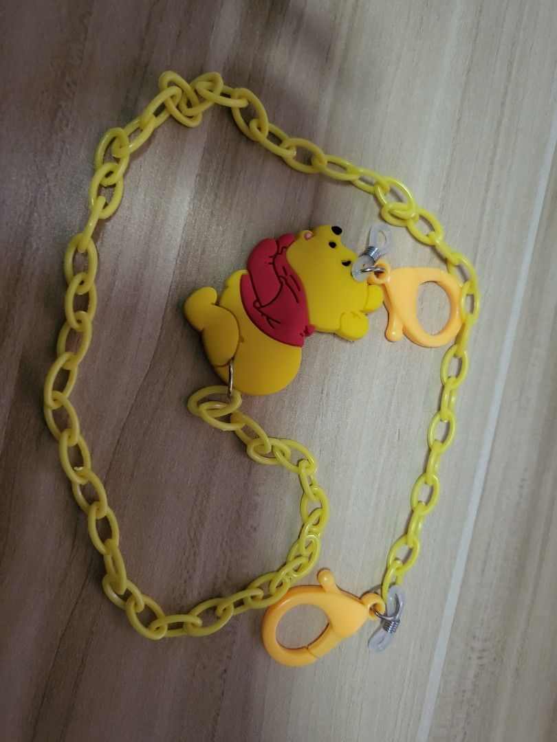 Disney Peppa Pig and Tom and Jerry Mask Chains, Health & Nutrition ...