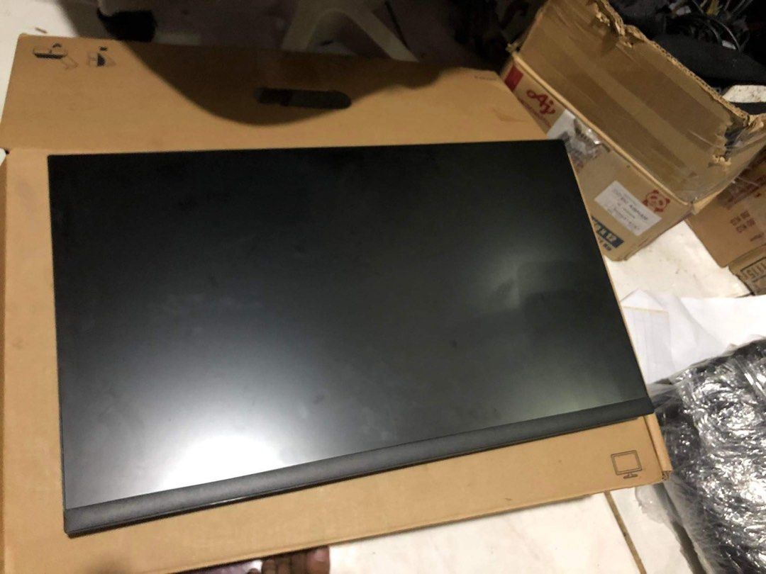 EPSON P2222H 22 inch monitor, Computers & Tech, Desktops on Carousell