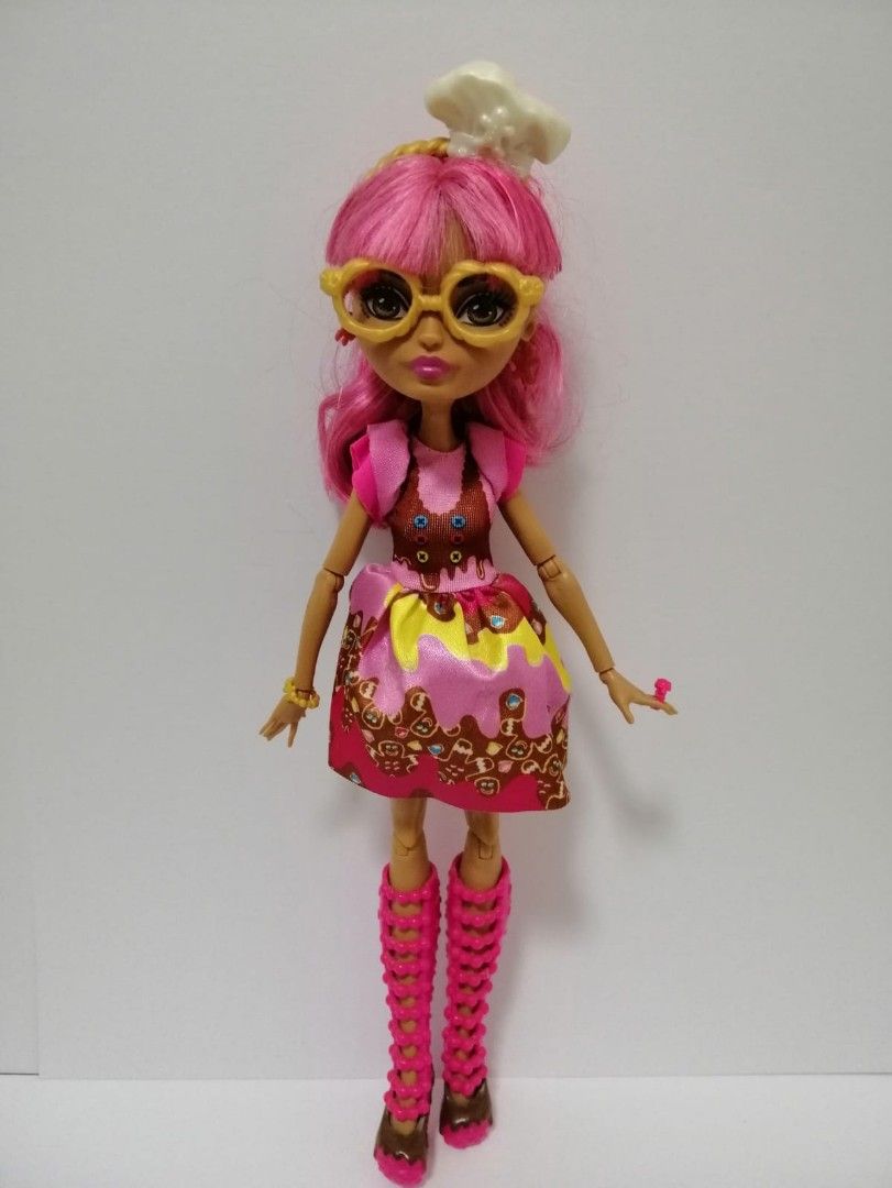 Ever After High Ginger Breadhouse doll, Hobbies & Toys, Toys & Games on ...