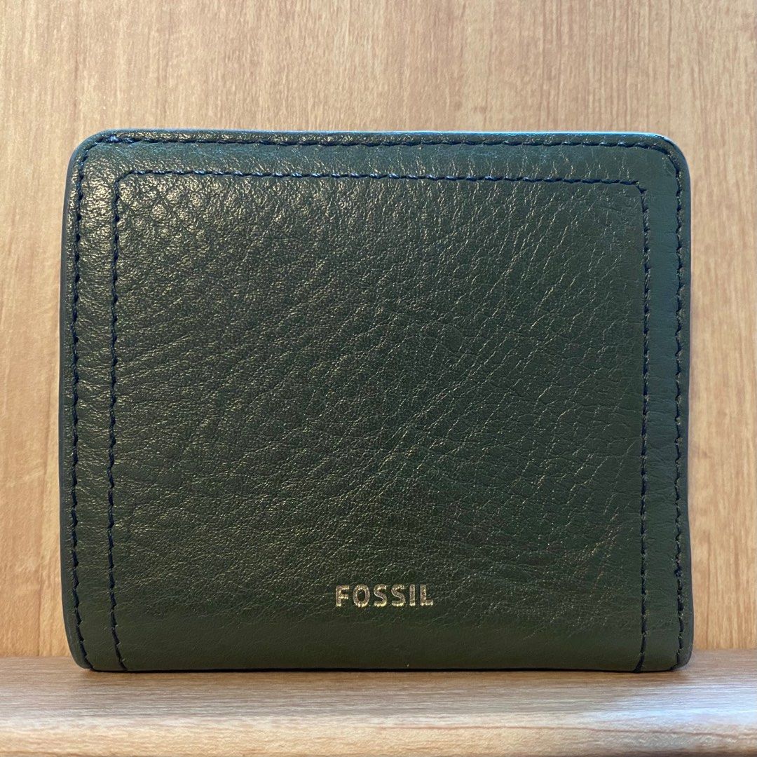 Fossil Logan RFID Bifold Wallet - Green, Women's Fashion, Bags ...