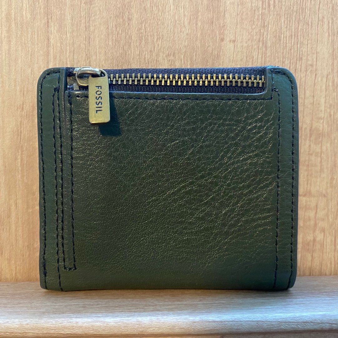Fossil Logan RFID Bifold Wallet - Green, Women's Fashion, Bags ...