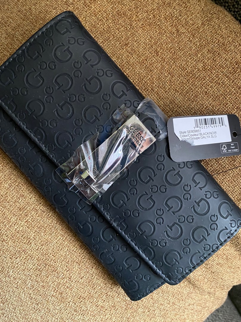 Guess Wallet, Women's Fashion, Bags & Wallets, Wallets & Card holders ...
