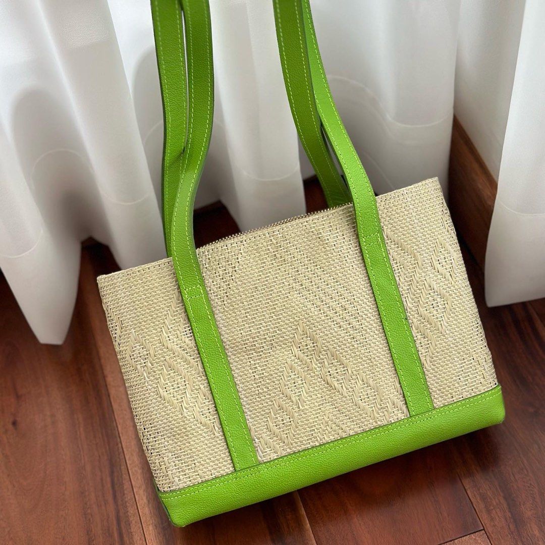 Halo Halo Bag, Women's Fashion, Bags & Wallets, Beach Bags on Carousell