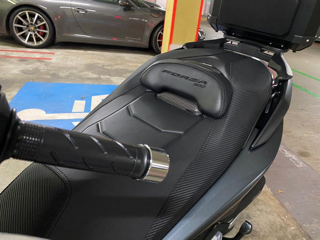 Honda Forza sports comfort seat. Lowered with original frame ...