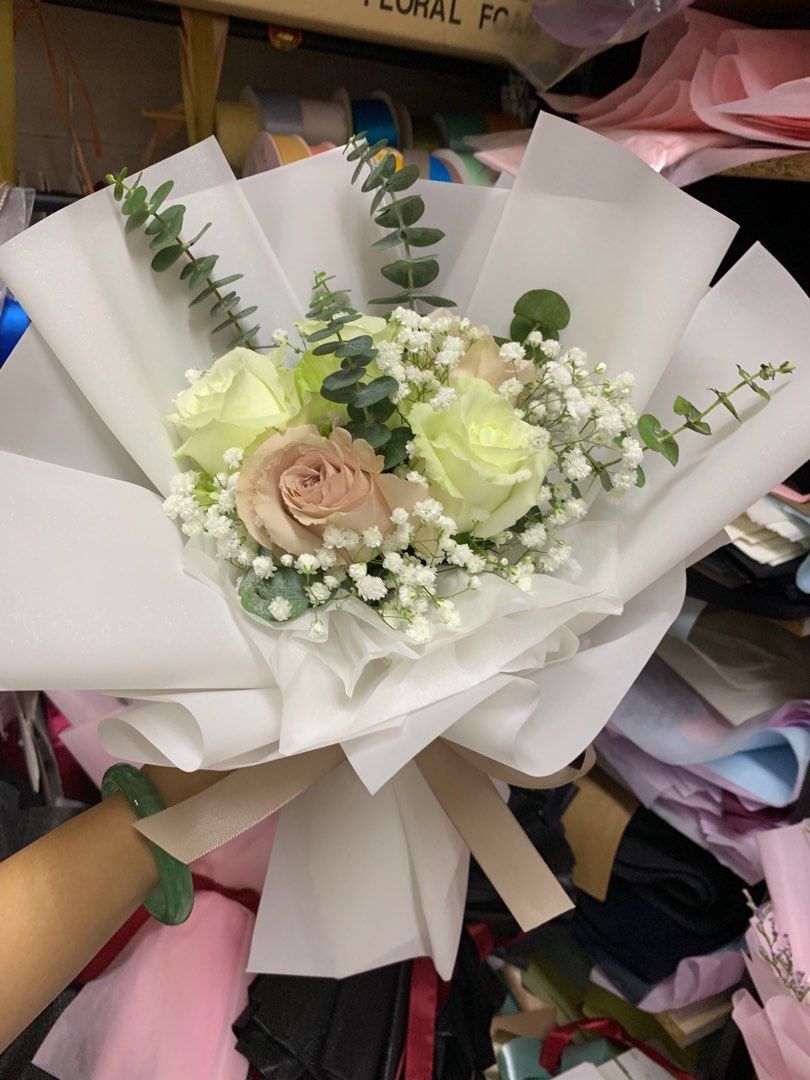 Huamama Roses | $35| Flower Bouquet | 鲜花｜礼物｜花束｜每日配送｜Huamama | Singapore ...