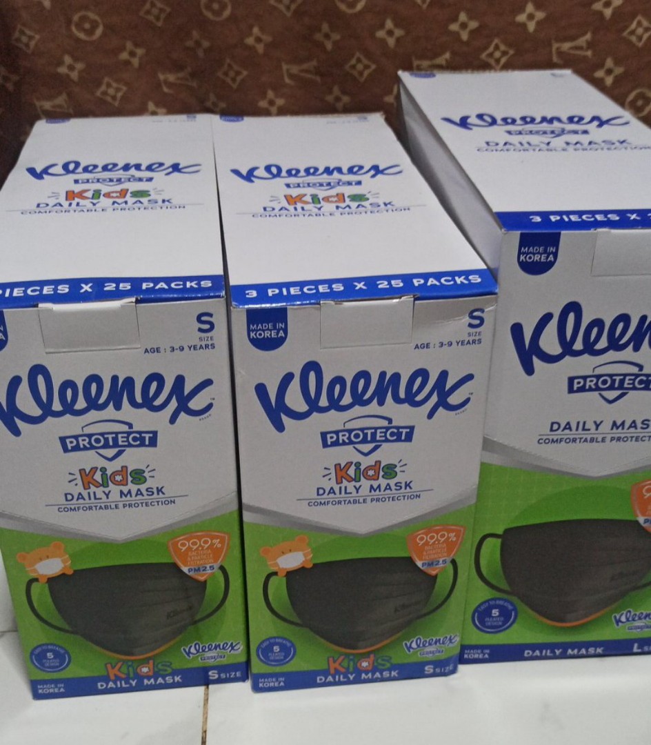 Kleenex Daily Mask, Health & Nutrition, Face Masks & Face Shields on ...