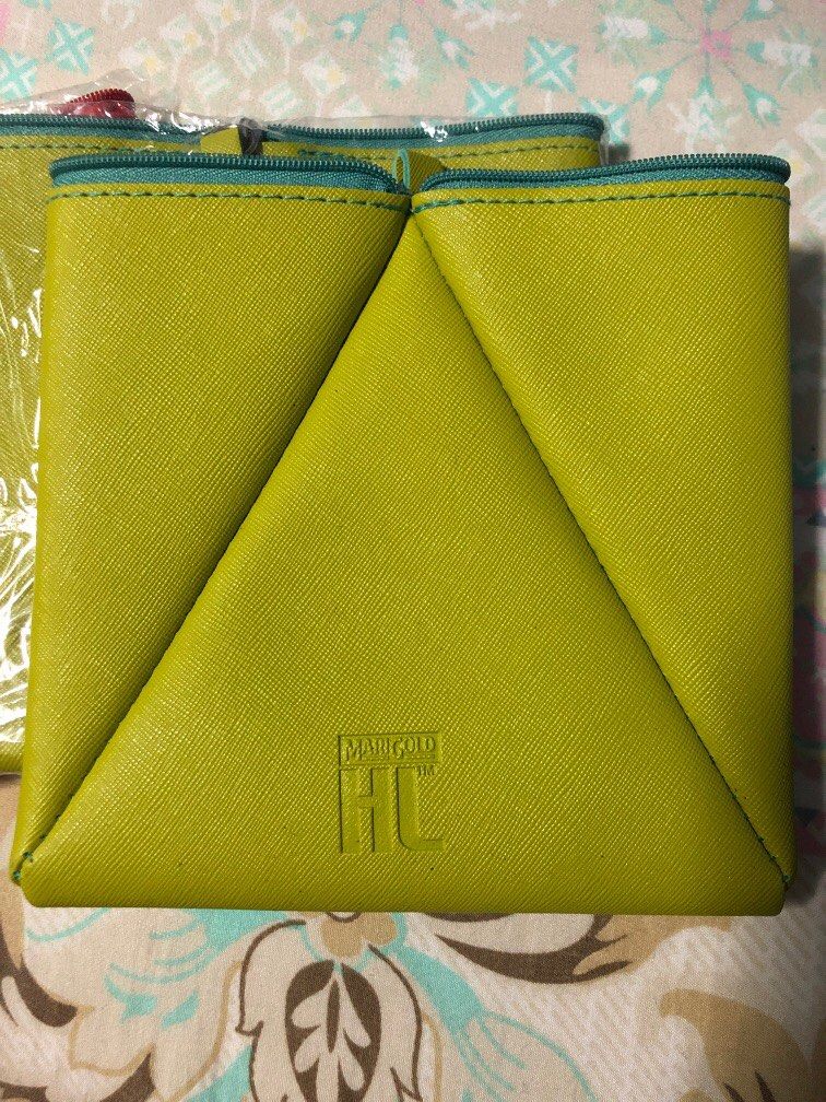 Marigold HL Milk Triangle Pouch Bag Clutch Bag, Women's Fashion, Bags ...