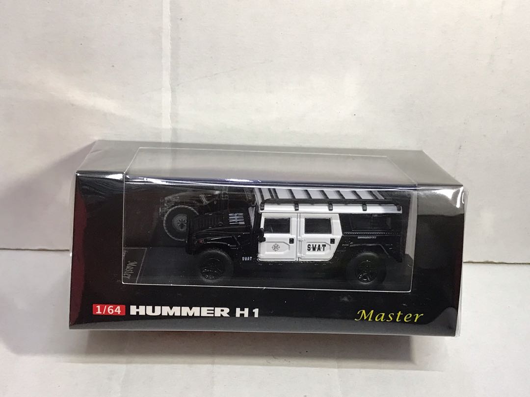 Master 1:64 合金模型 Hummer H1 SWAT, 興趣及遊戲, 玩具 & 遊戲類 - Carousell