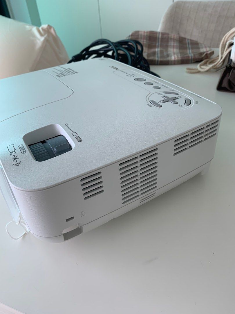 NEC projector NP 110+(only VGA inputs), TV & Home Appliances, TV ...