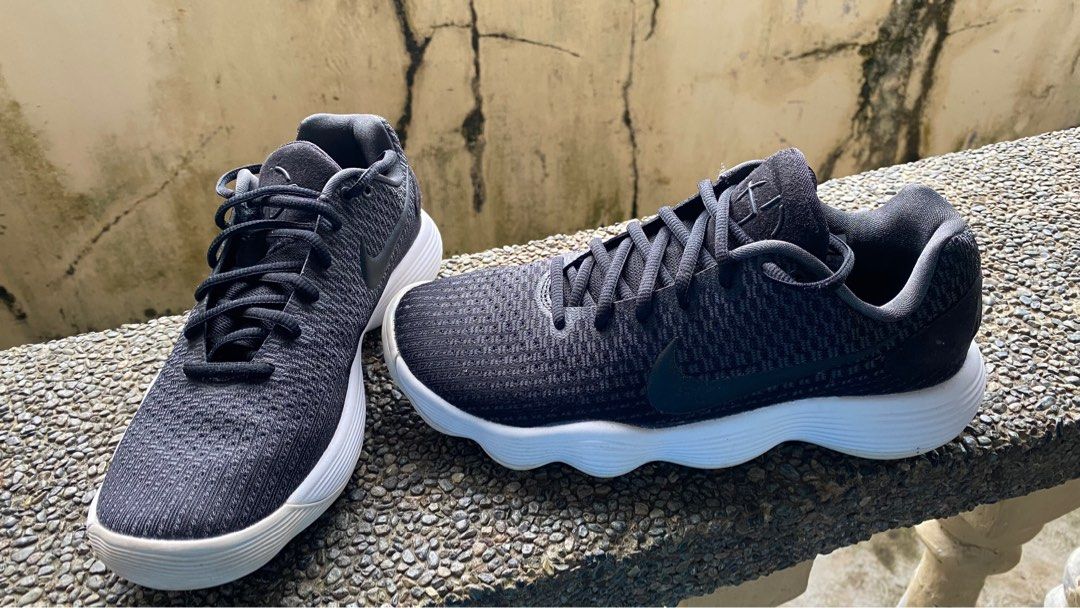 Nike Hyperdunk Low Oreo, Men's Fashion, Footwear, Sneakers on Carousell