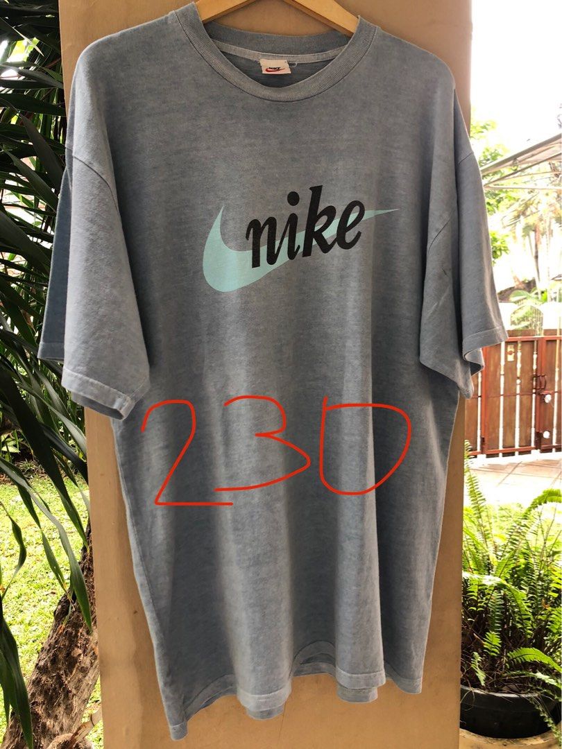 Nike vintage tag 90s, Fesyen Pria, Pakaian , Atasan di Carousell