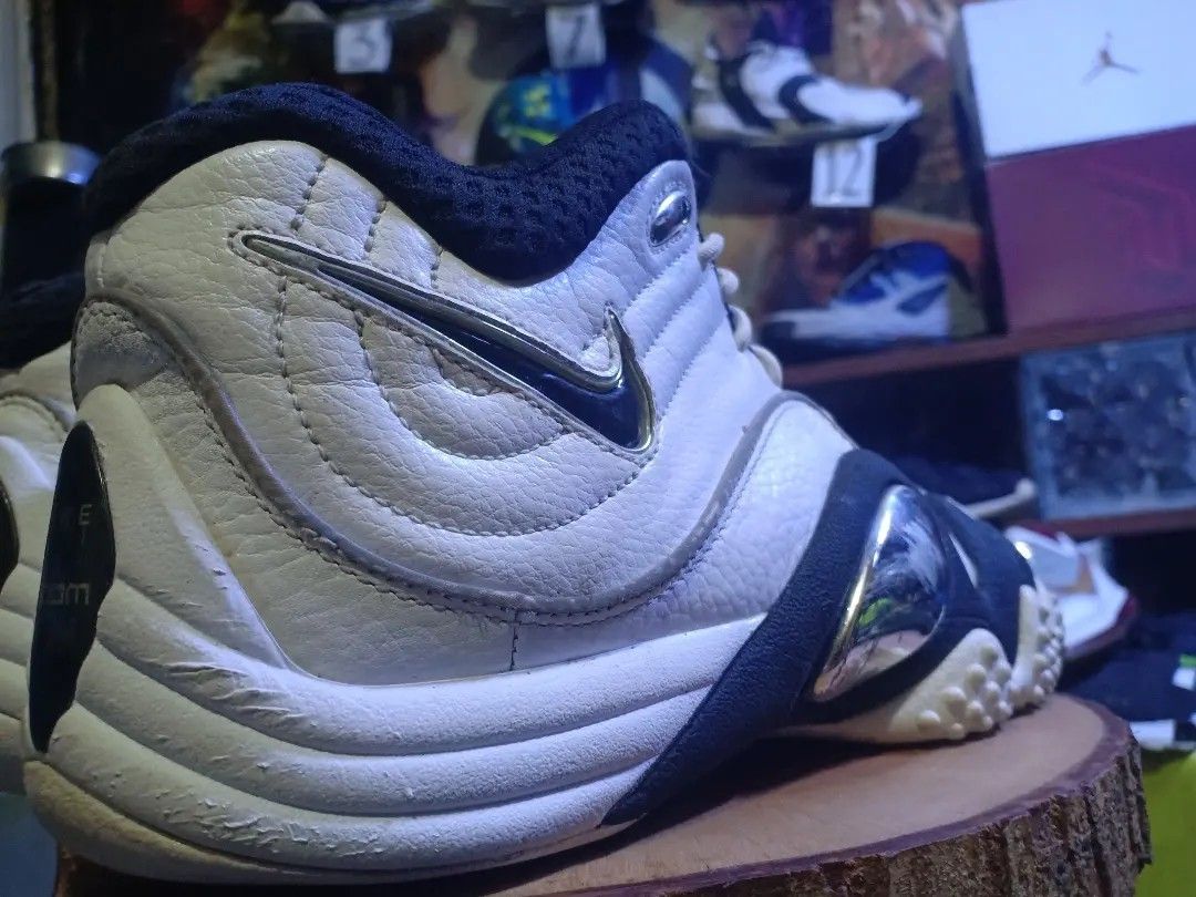 Nike zoom Flight Jason kidd, Fesyen Pria, Sepatu , Sneakers di Carousell