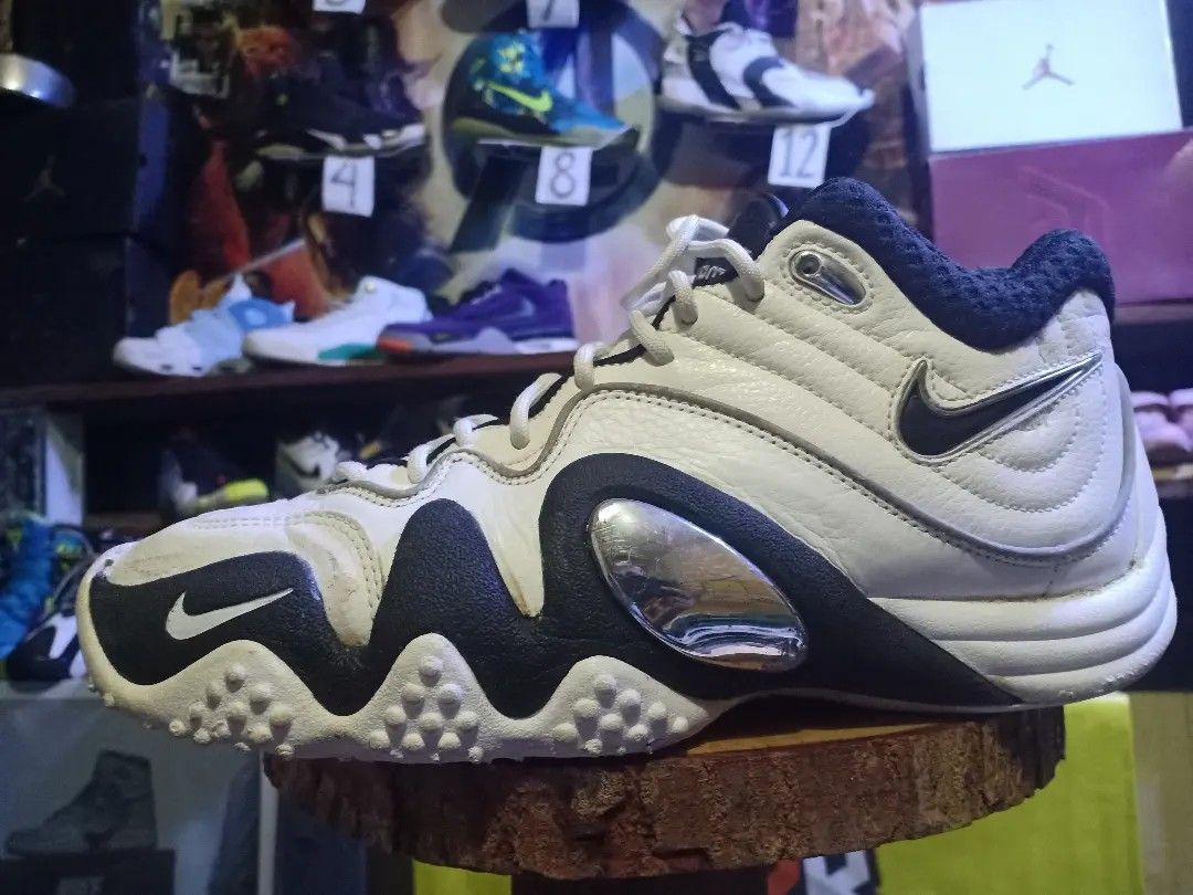 Nike zoom Flight Jason kidd, Fesyen Pria, Sepatu , Sneakers di Carousell