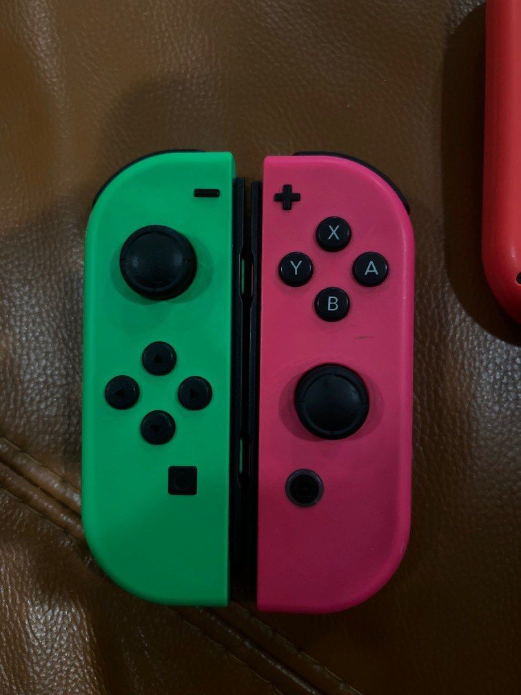Nintendo Switch (negotiable) gen 2 with extra controller, Video Gaming ...