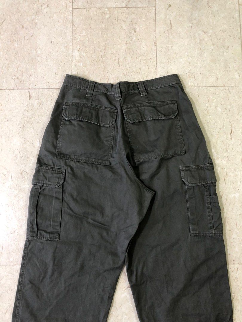 VINTAGE OLIVE / FOREST GREEN WIDE LEGGED BAGGY CARGO PANTS, Men's Fashion, Bottoms, Trousers on ...